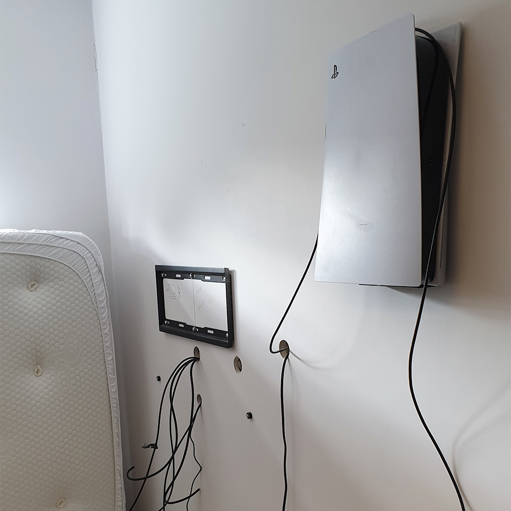 Wall Mounting a PS5 Installation Guide | Dynas – Dynas Ltd