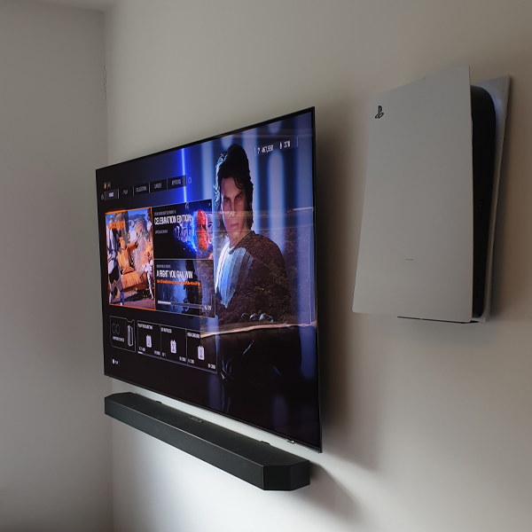 The Benefits of Wall Mounting a PS5 | Dynas – Dynas Ltd