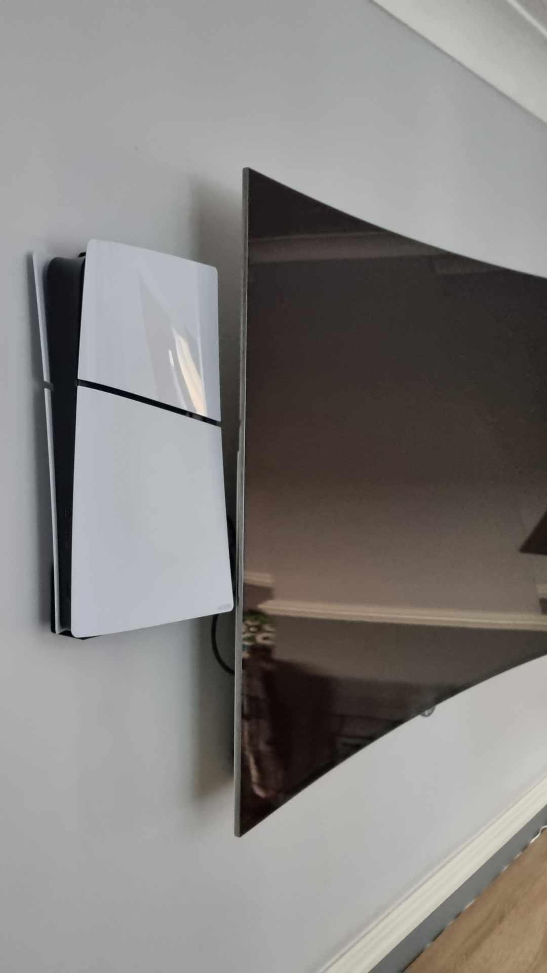 PS5 Slim Wall Mount Bracket – Dynas Ltd